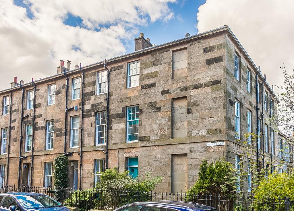 Trinity Crescent, Edinburgh, EH5 2 bed flat for sale - £350,000