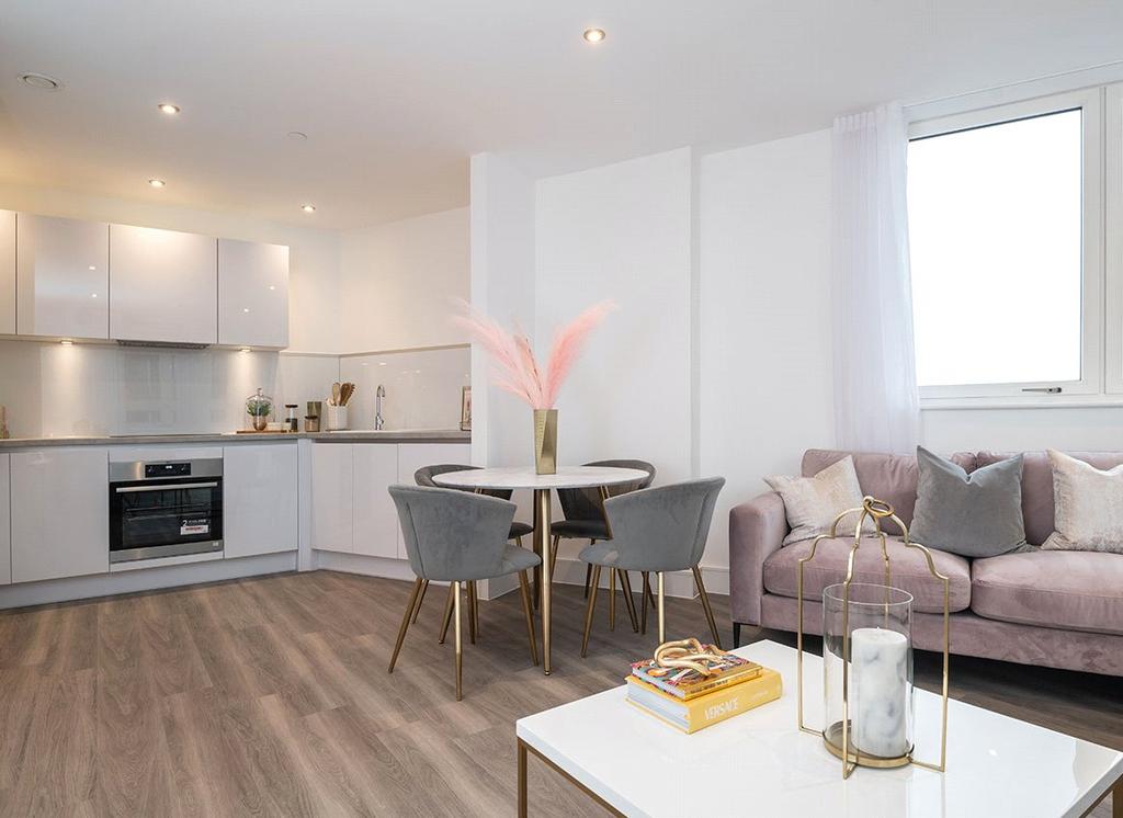 Ashwell House, Merrick Road... 2 bed apartment to rent - £2,100 pcm (£ ...
