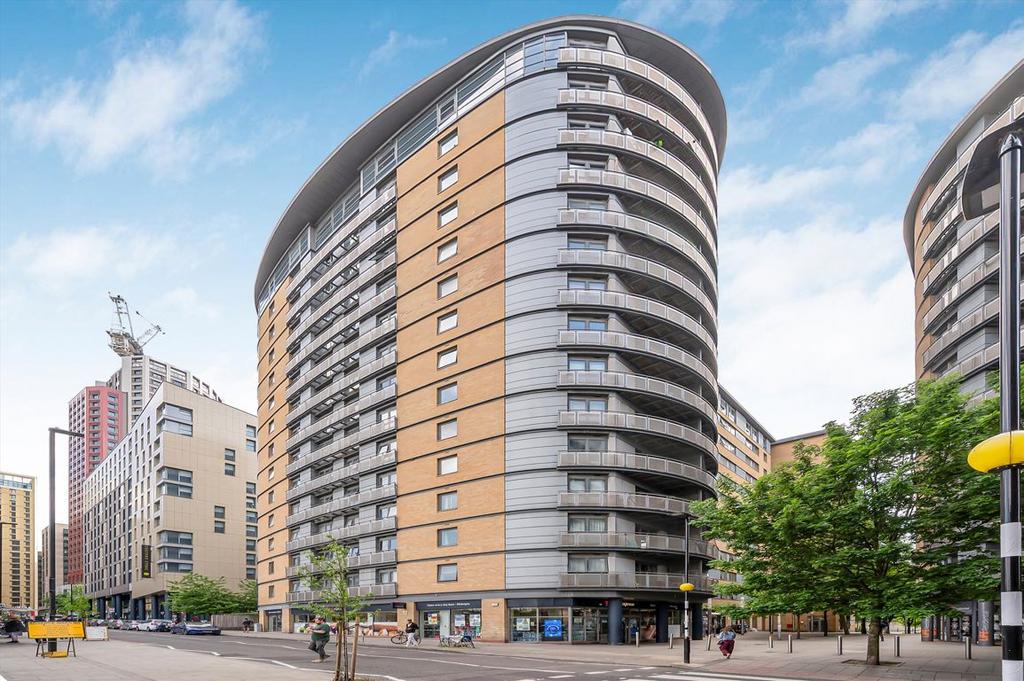 Victoria Road, London W3 1 bed flat - £1,647 pcm (£380 pw)