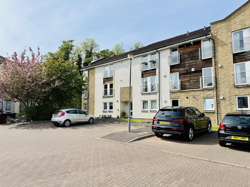 Woodburn Park, Hamilton ML3 2 bed flat for sale - £139,995
