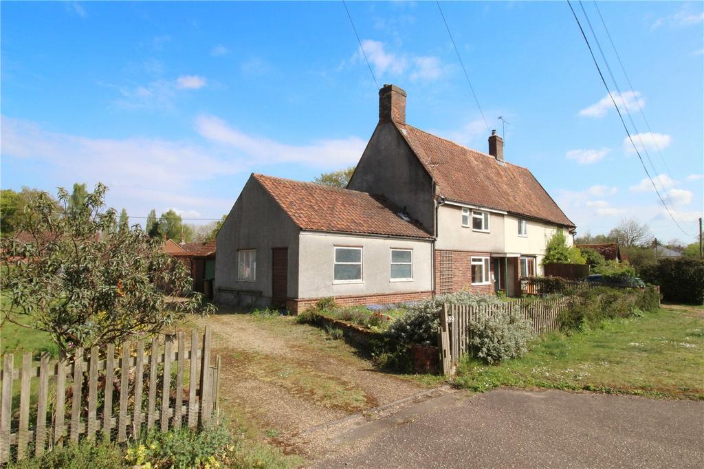 The Street, Honingham, Norwich... 3 bed semi-detached house - £375,000