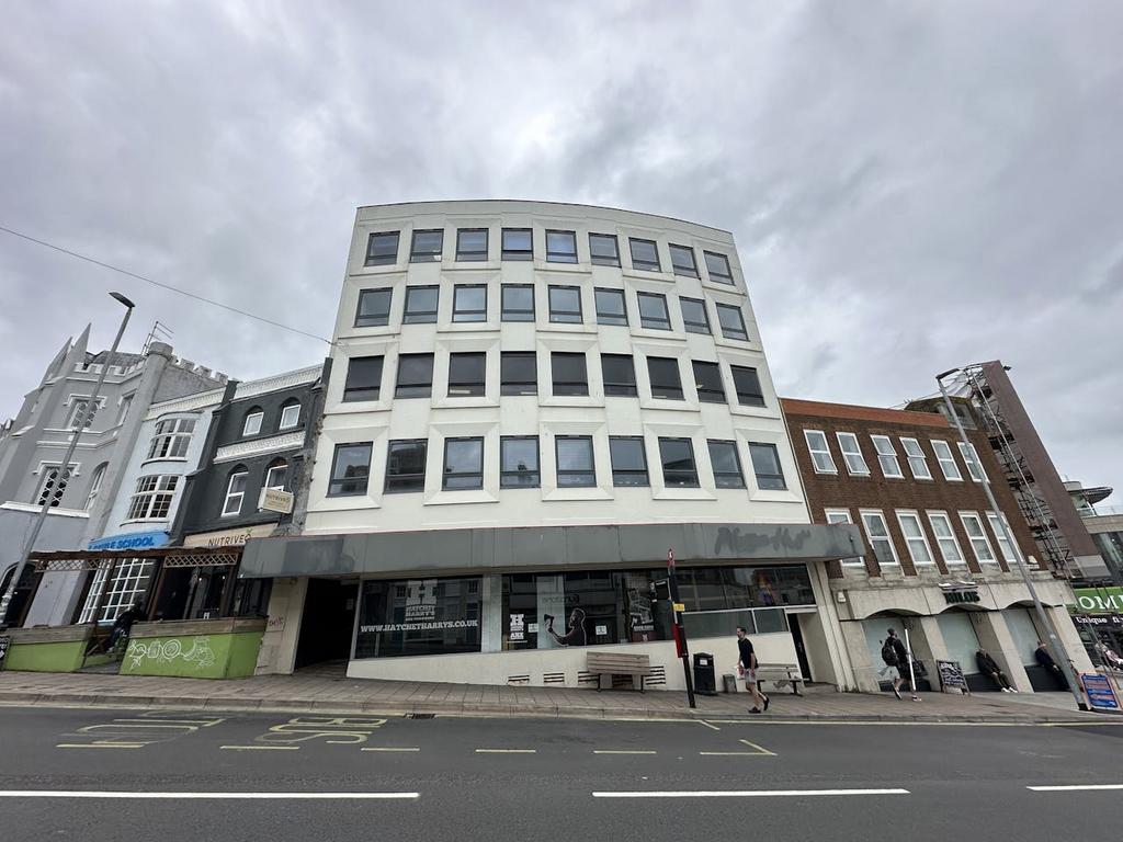 Brighton BN1 Retail property (high street) to rent - £5,000 pcm (£1,154 pw)