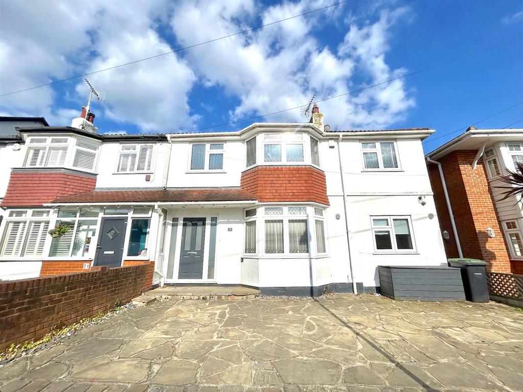 Herschell Road, Leigh-On-Sea 4 bed semi-detached house for sale - £850,000