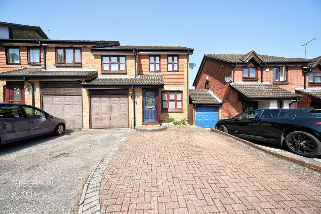 Reedsdale, Luton, Bedfordshire, LU2 3 bed semi-detached house for sale ...