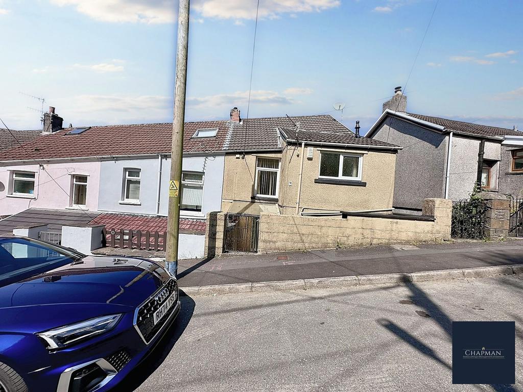 Llanwonno Road, Porth, CF39 2 bed terraced house for sale - £104,000