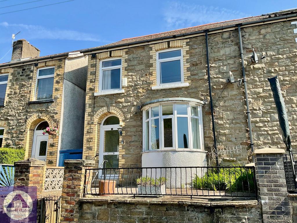 Rosebery Street, Abertillery 2 bed semi-detached house - £120,000