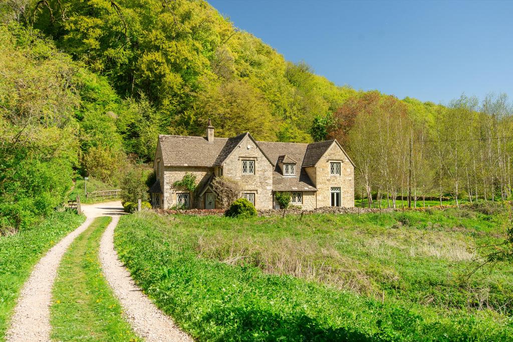 Bismore, Eastcombe, Stroud... 3 bed detached house for sale - £1,275,000