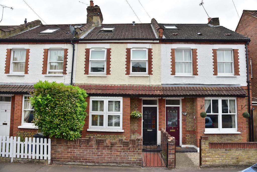 Andover Road, Twickenham TW2 3 bed terraced house - £825,000