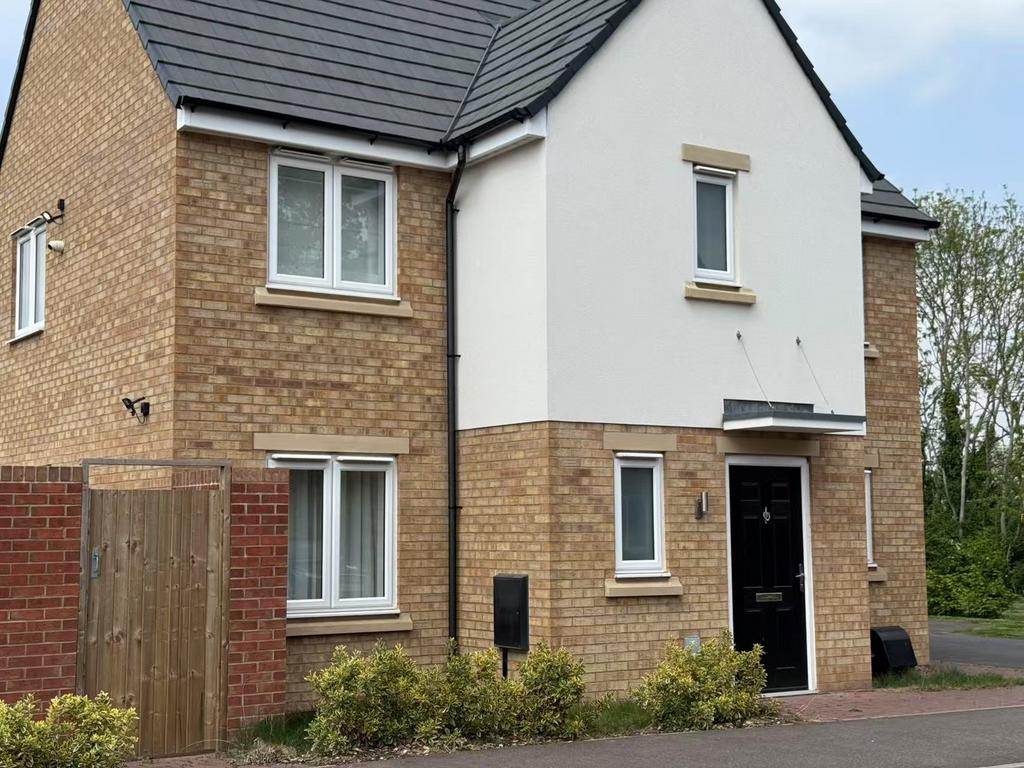 Hall Green Drive, Exhall CV7 3 bed detached house to rent - £1,600 pcm ...