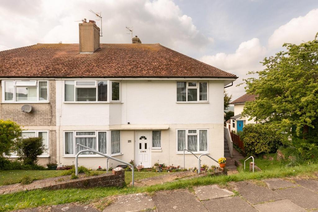 Carden Hill, Brighton & Hove 2 bed apartment for sale - £365,000