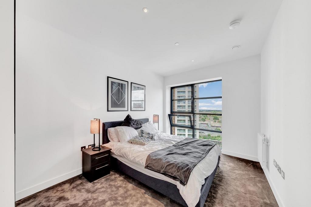 Amelia House, London City Island... 2 bed apartment to rent - £2,882 ...