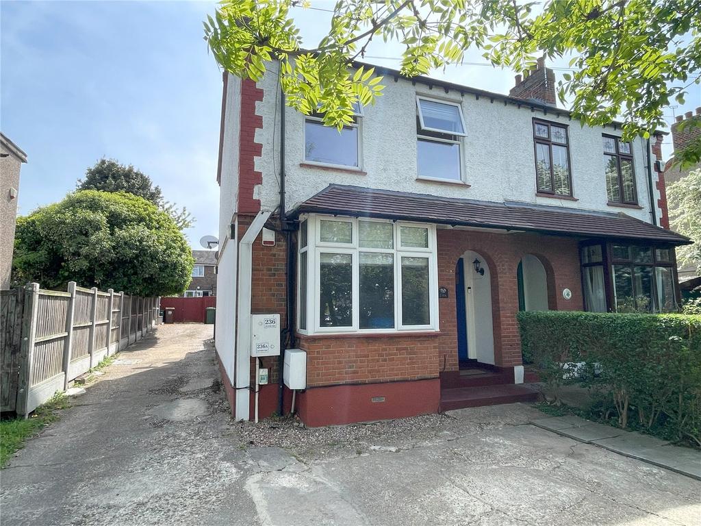 Southend Road, Stanford-le-Hope, SS17 1 bed apartment for sale - £200,000