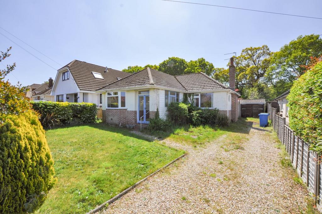 Merley Ways, Wimborne, BH21 2 bed bungalow - £450,000
