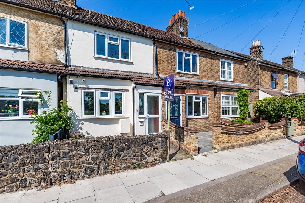 Marks Road, Romford, RM7 2 bed terraced house - £375,000