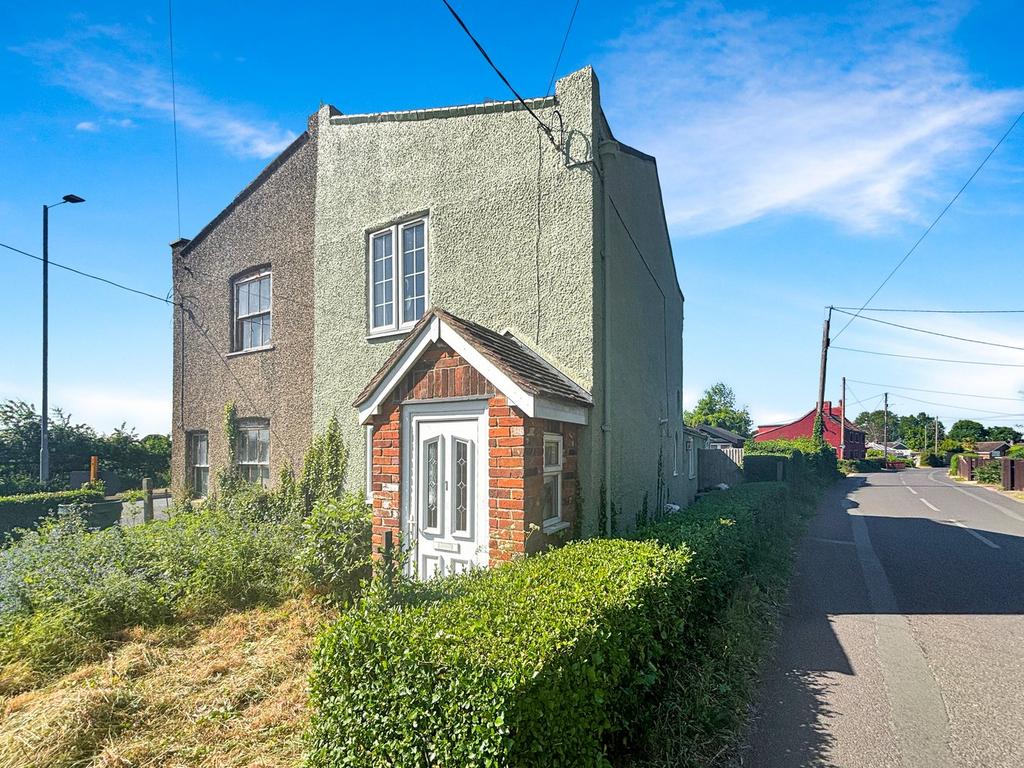 Elmstead Road, Wivenhoe, Colchester, CO7 2 bed semi-detached house for ...