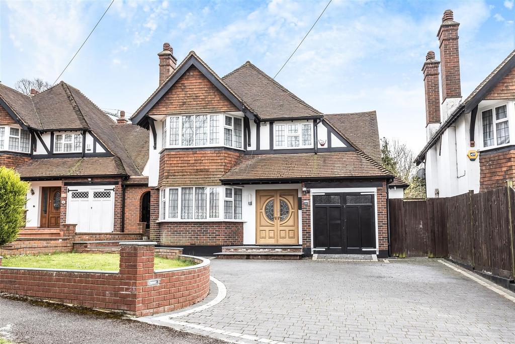 Chiltern Road, Sutton SM2 4 bed detached house to rent - £3,350 pcm (£ ...