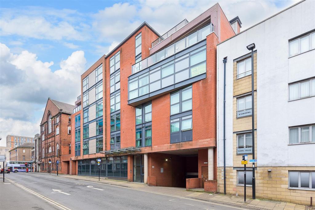 131 Rockingham Street, City Centre S1 1 bed apartment - £725 pcm (£167 pw)