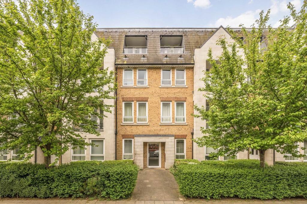 Old Devonshire Road, London SW12 3 bed flat for sale - £800,000