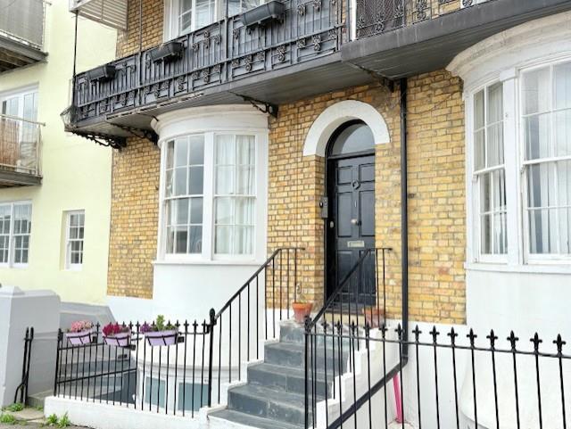 Kent Terrace, Ramsgate CT11 2 bed house - £180,000