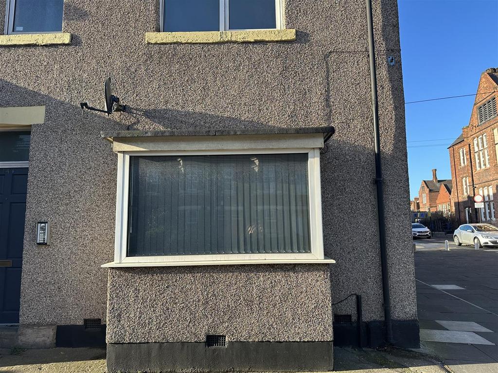Chillingham Road, Newcastle Upon Tyne 6 bed end of terrace house to ...