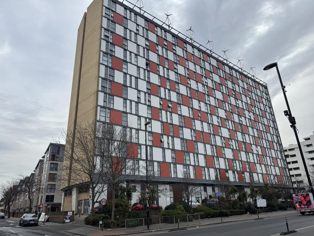 City House, Croydon CR0 2 bed apartment for sale - £259,000