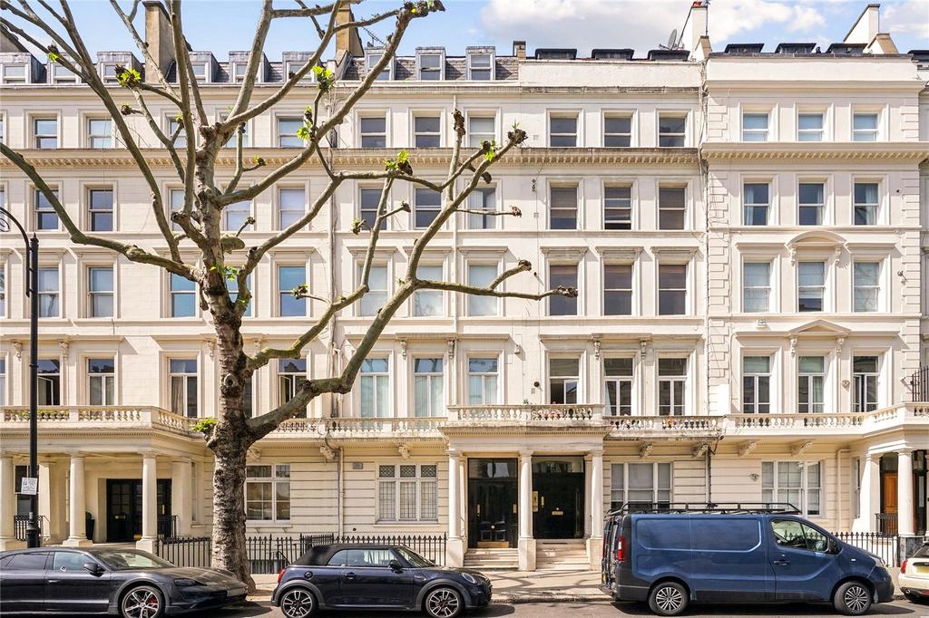 Queens Gate, South Kensington, SW7 2 bed apartment - £1,495,000