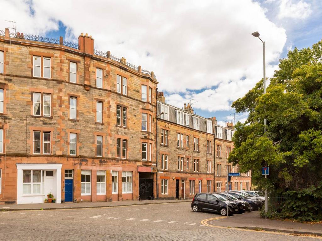 Eyre Place, Canonmills, Edinburgh 2 bed flat - £1,725 pcm (£398 pw)