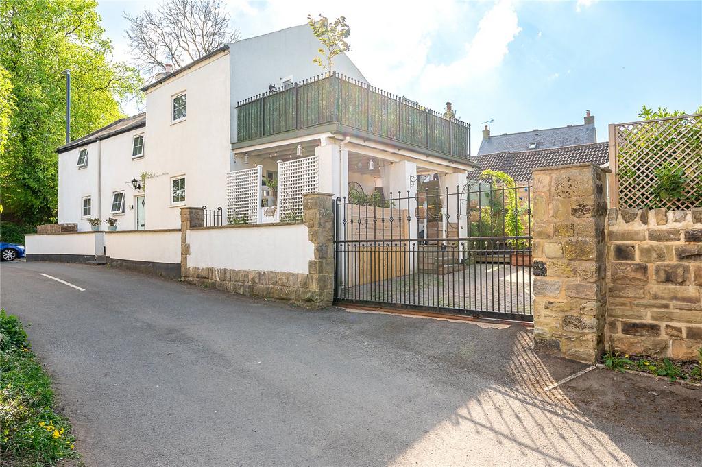 Old Brandon Lane, Shadwell, LS17 3 bed detached house for sale - £499,950