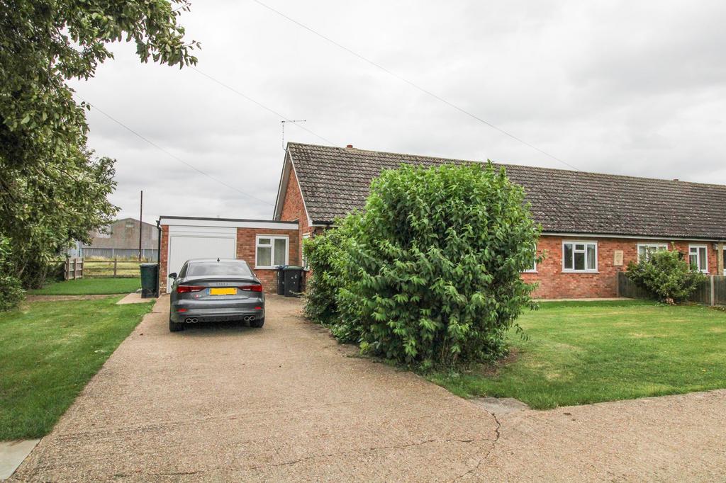 Ely Road, Little Thetford, CB6 3 bed semi-detached bungalow - £1,050 ...