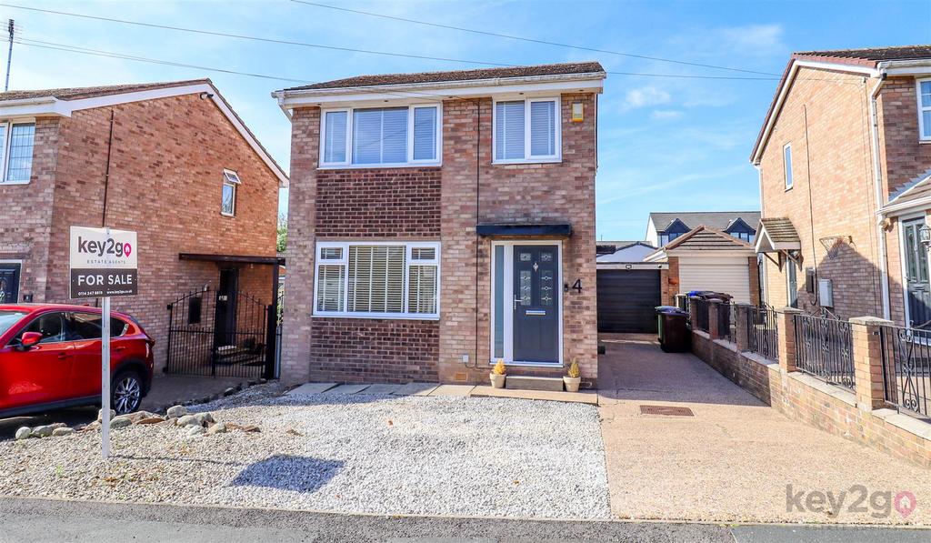 Arms Park Drive, Halfway, Sheffield, S20 3 bed detached house - £250,000
