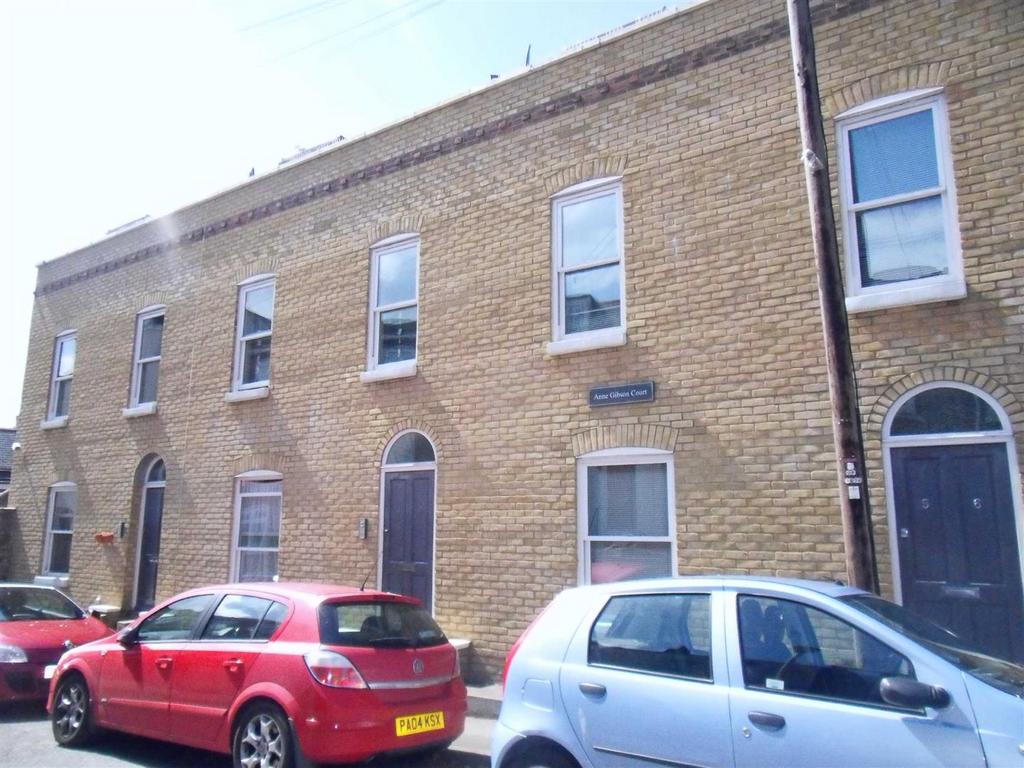 Camden Road, Ramsgate CT11 1 bed flat - £750 pcm (£173 pw)
