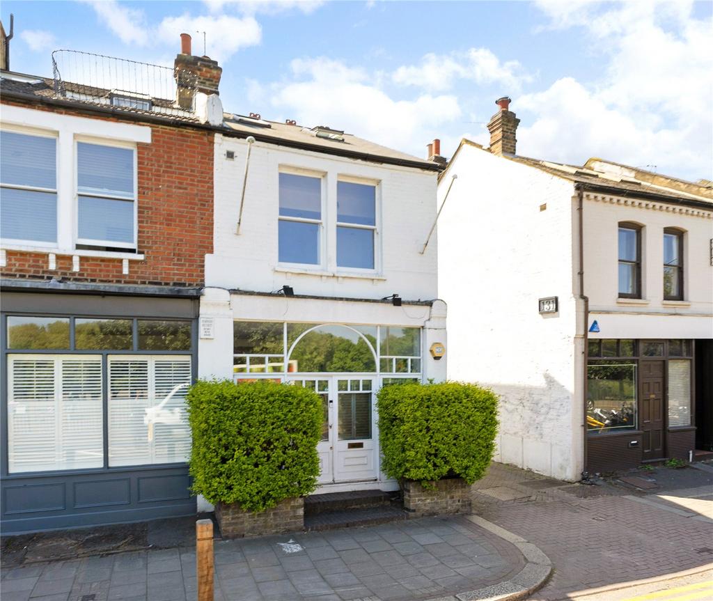 Putney Bridge Road, Putney, London, SW15 3 bed maisonette for sale - £ ...