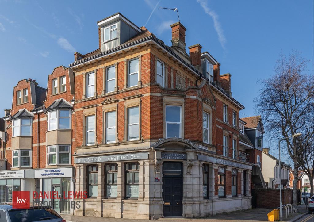 Station Road, Chingford, E4 1 bed apartment to rent - £1,400 pcm (£323 pw)
