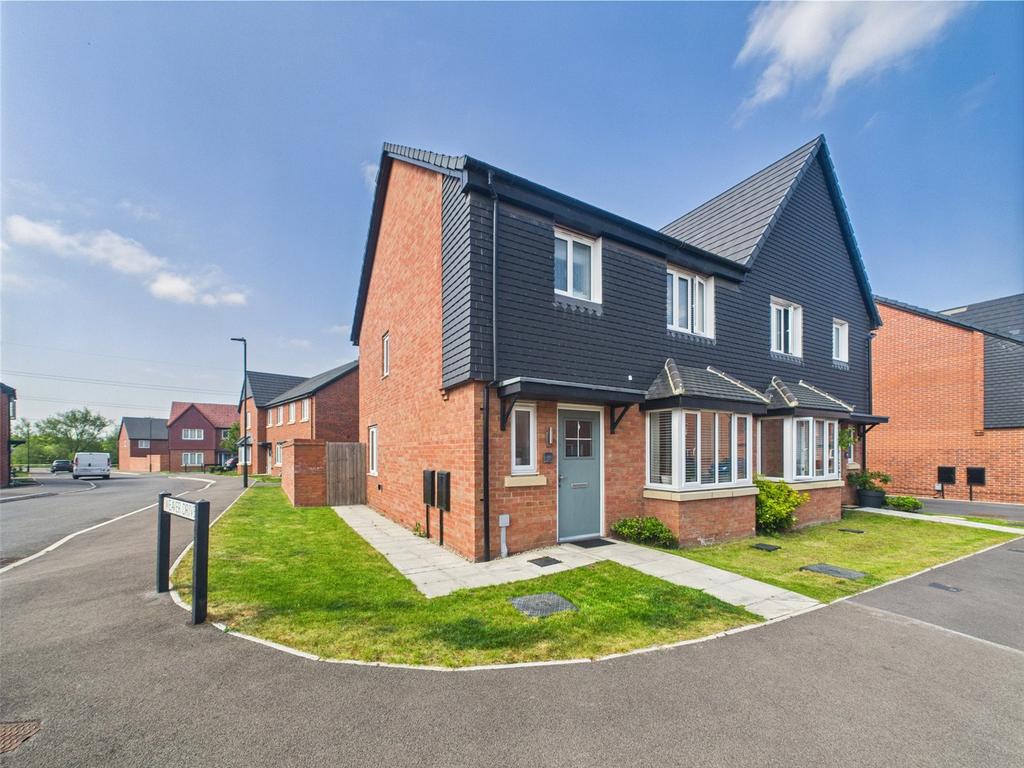 Thespian Road, Churchdown... 3 bed semi-detached house for sale - £335,000