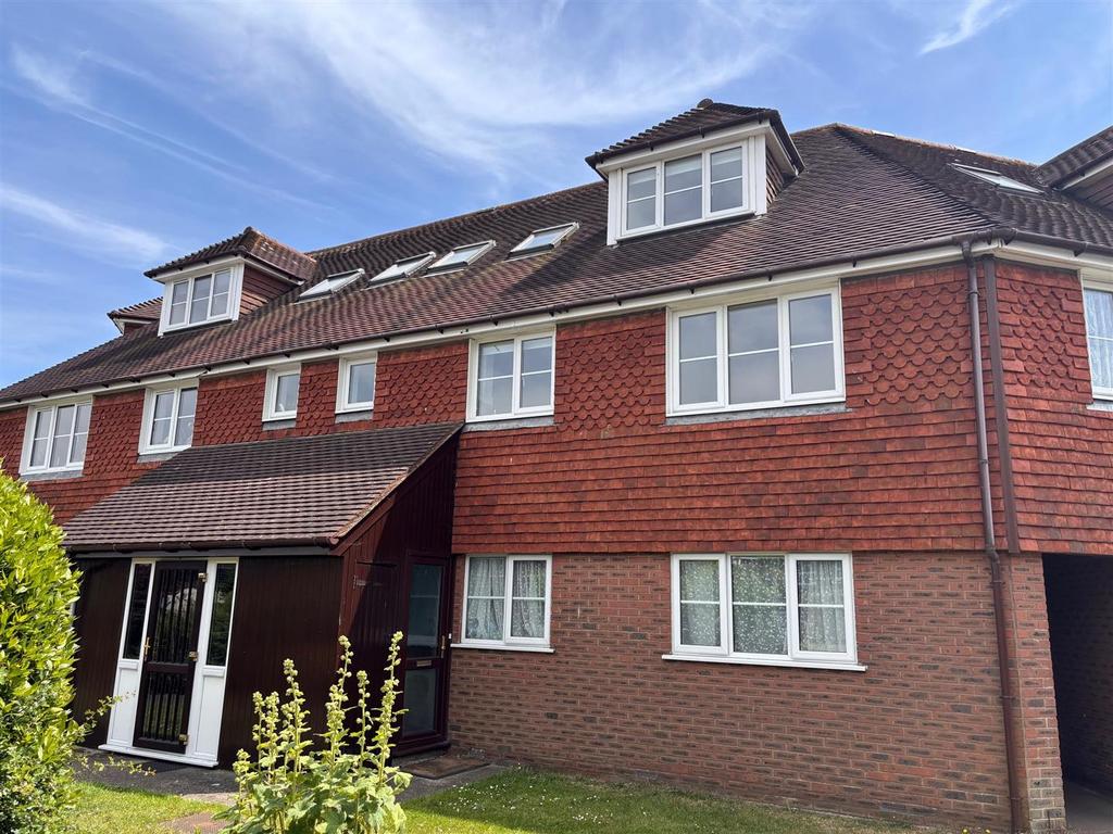 New Winchelsea Road, Rye 3 bed maisonette to rent - £1,150 pcm (£265 pw)