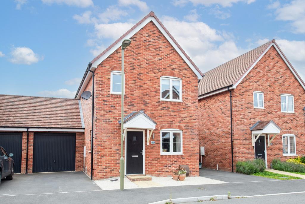 Grove, Wantage, OX12 3 bed detached house - £375,000