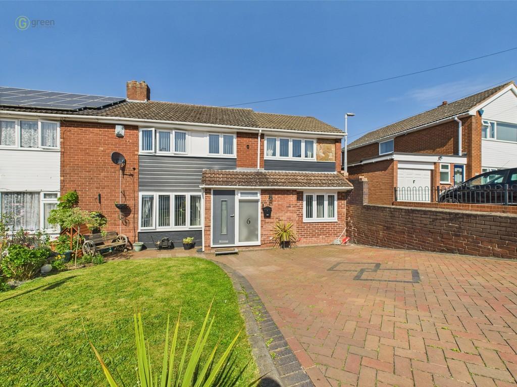 Ashdale Road, Tamworth B77 4 bed semi-detached house - £335,000