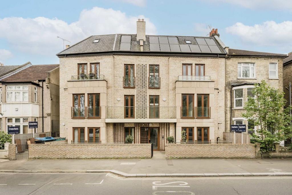 east-dulwich-grove-london-se22-2-bed-flat-2-750-pcm-635-pw