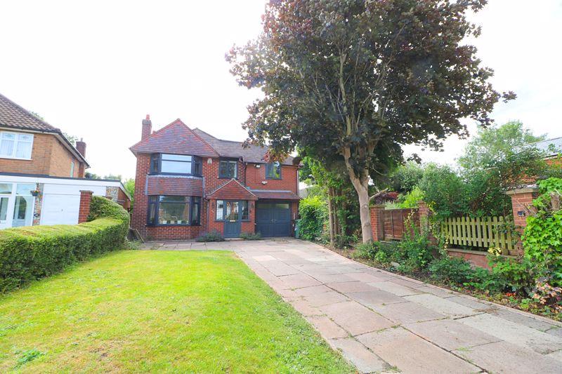 Green Lane, Shelfield, Walsall 5 bed detached house - £485,000