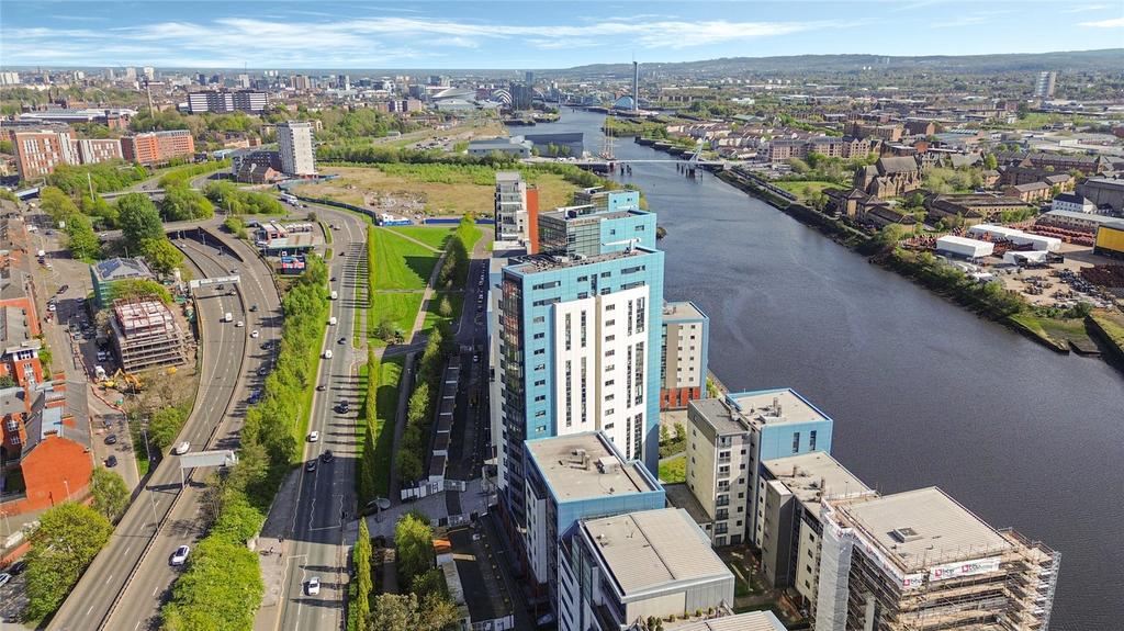 15/3, 1 Meadowside Quay Square... 2 bed flat for sale - £259,000