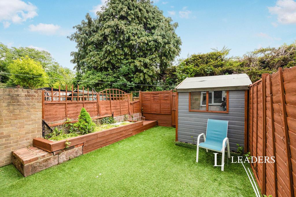 Rampart Gardens 4 bed townhouse to rent - £1,800 pcm (£415 pw)