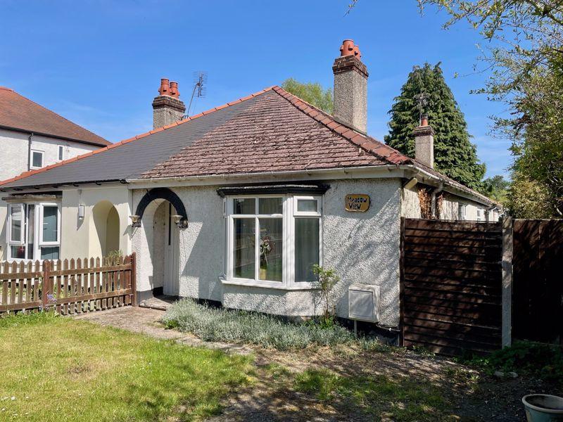 Smithy Lane, Pentrebychan, Wrexham 2 bed semi-detached bungalow - £120,000