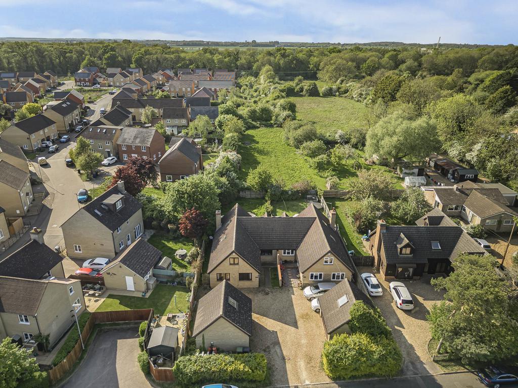 Highfields Caldecote, Caldecote CB23 4 bed semi-detached house for sale ...