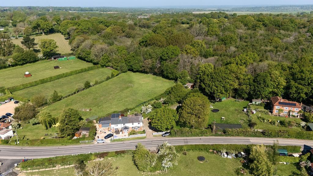 Rye Road, Rye TN31 4 bed semi-detached house for sale - £450,000