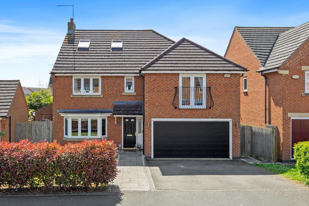 Elm Grove, Wootton Fields... 5 bed detached house for sale - £625,000