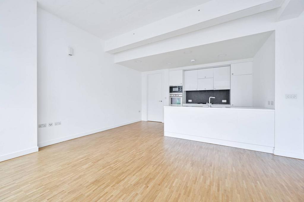Leather Lane, Clerkenwell, London, EC1N 3 bed flat to rent - £5,179 pcm ...