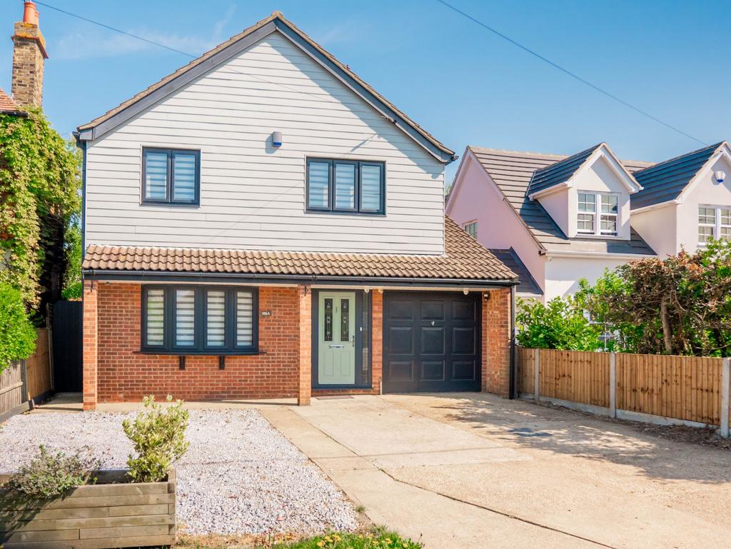Down Hall Road, Rayleigh SS6 4 bed detached house for sale - £585,000