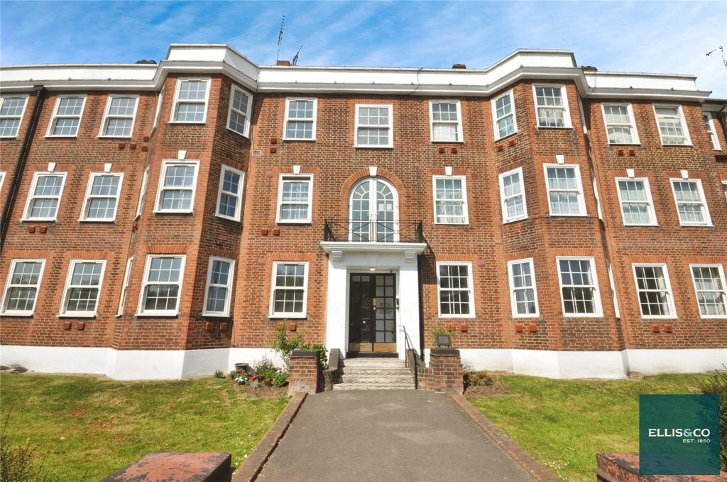 Queensborough Court, North Circular... 3 bed apartment - £2,000 pcm (£ ...