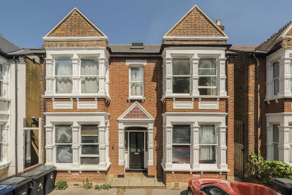 Gordon Road, London W13 1 bed flat for sale - £399,950