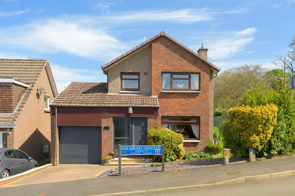 Galabraes Crescent, Bathgate EH48 3 bed detached house - £250,000